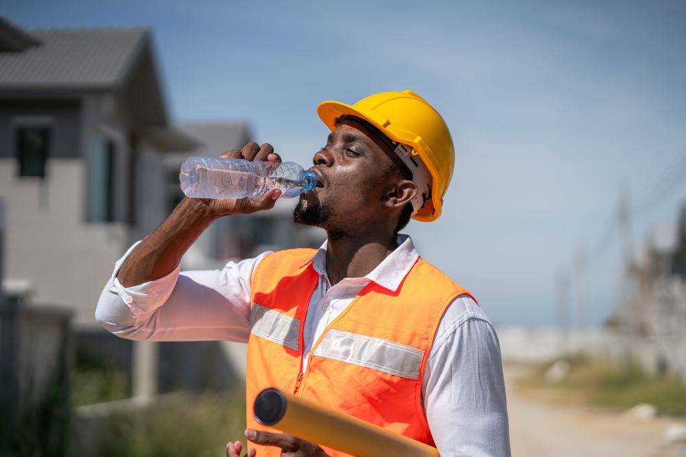 Heat Safety Advocates Criticize Florida Law Banning Water Breaks ...
